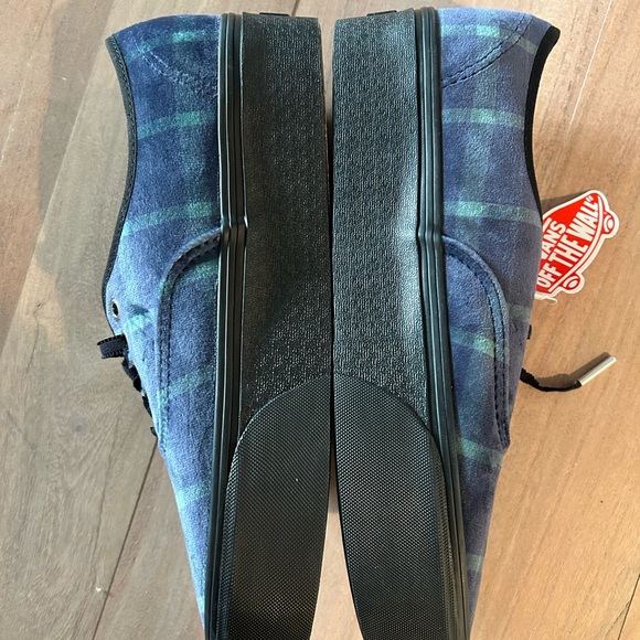 Vans | Shoes | Nwt Vans Ua Authentic Stackform Velvet Plaid Size Us Men ...